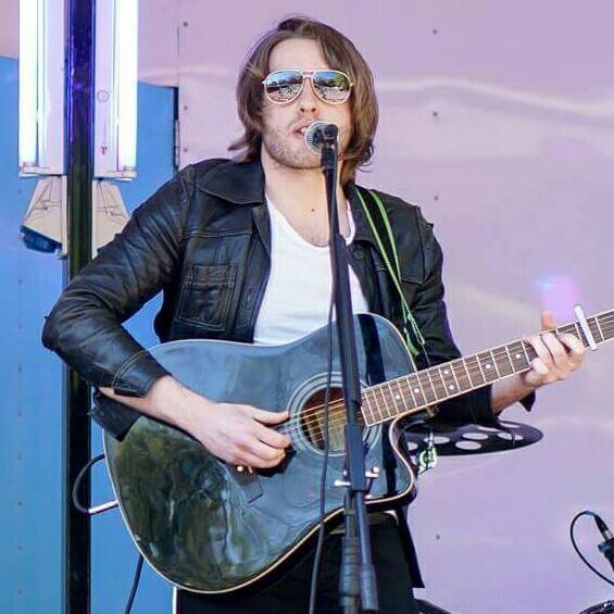 Solo Musician Interview: Matt Scott – Indie Light